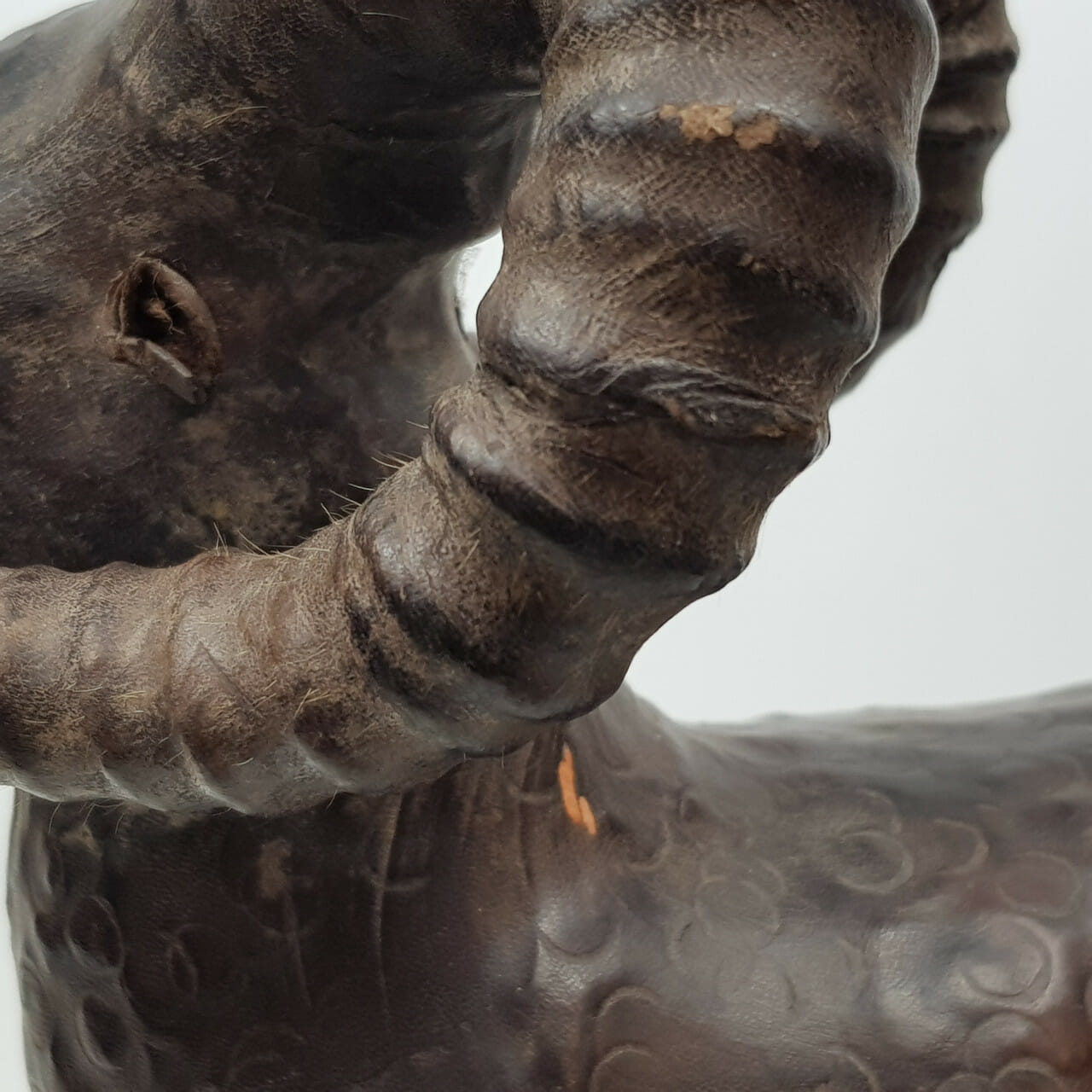 Vintage Leather Ram Figurine / Statue (a/f) #52208 - Monty's