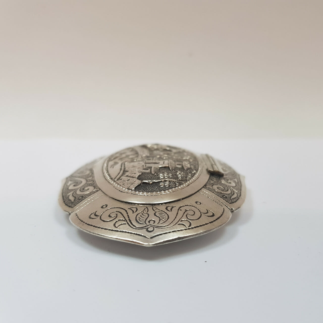 Vintage Japanese Solid Silver Compact Mirror #43447 - Monty's