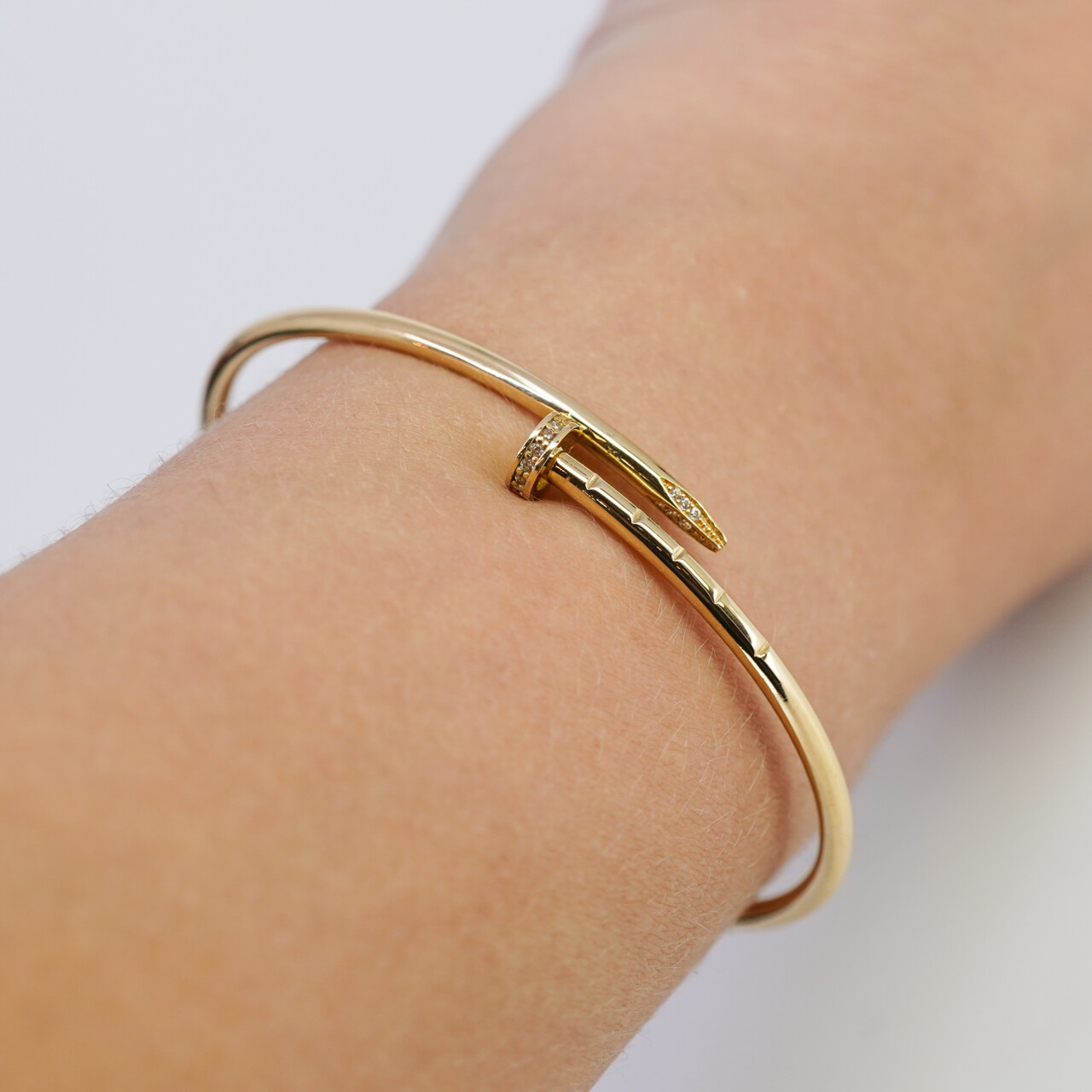 18ct Yellow Gold Hinged Nail Bangle #66899 - Monty's