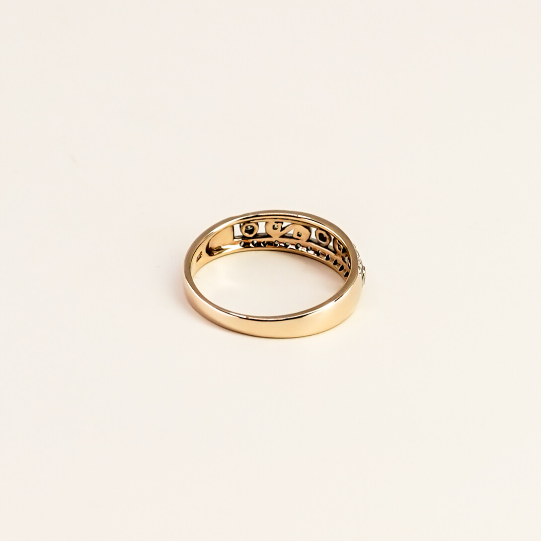 9ct Yellow Gold Diamond Cluster Band Ring Size Q½ – Openwork Scroll ...
