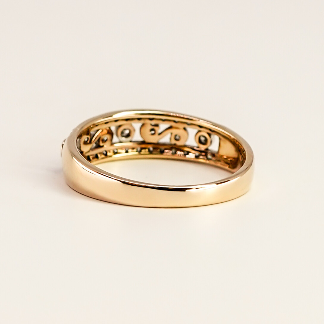 9ct Yellow Gold Diamond Cluster Band Ring Size Q½ – Openwork Scroll ...