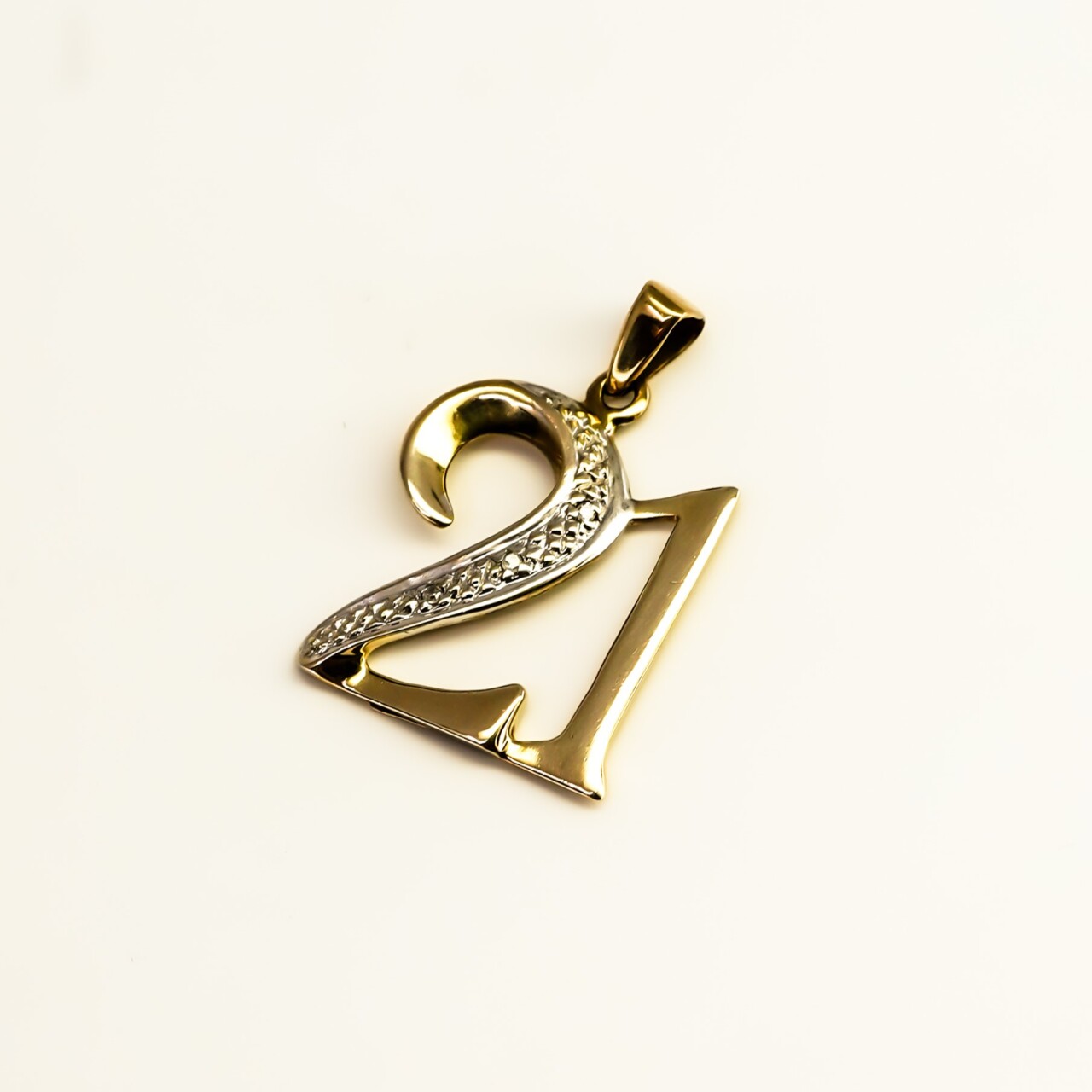 9ct Yellow Gold Diamond 21st Birthday Pendant #67424 - Monty's