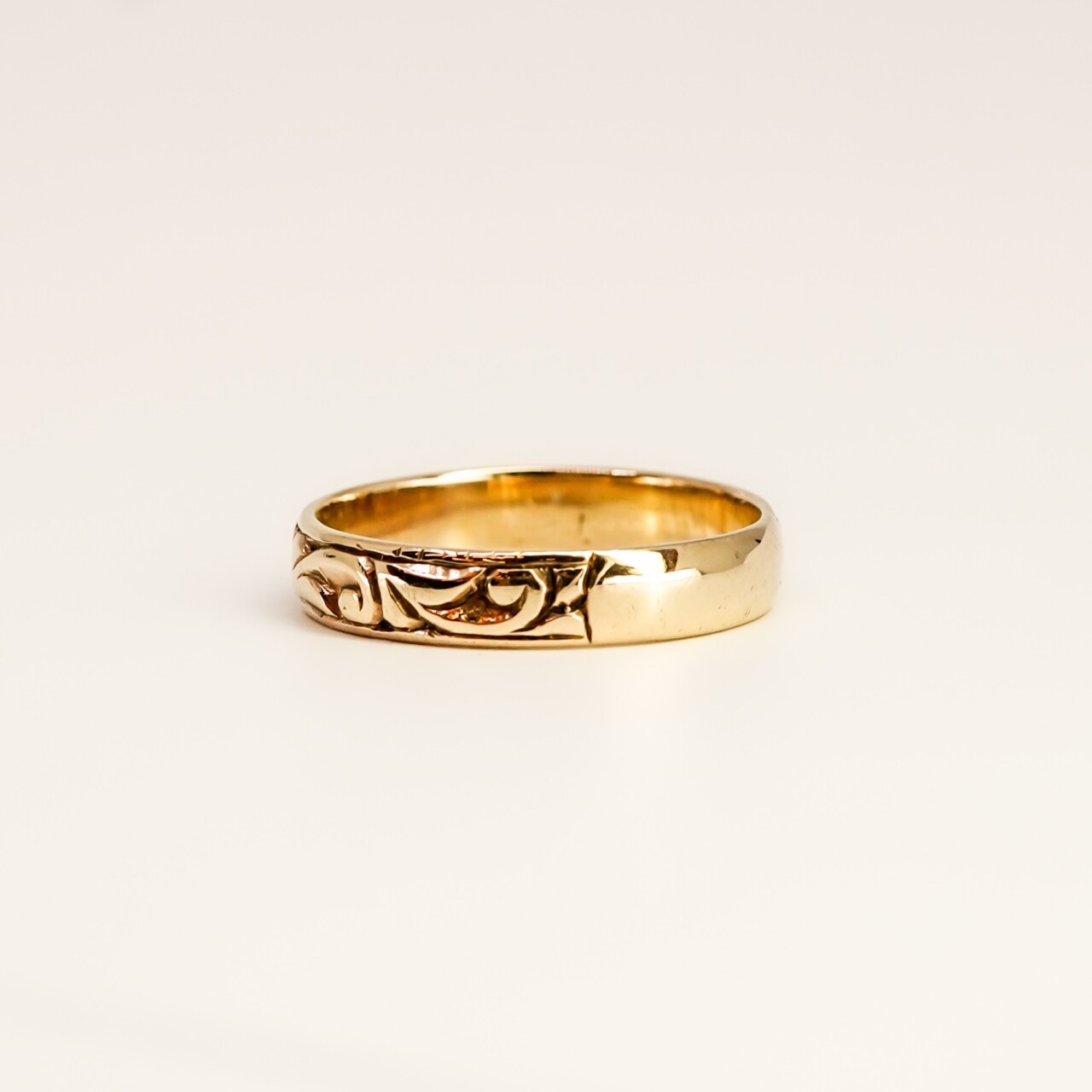 9ct Yellow Gold Ornate Engraved Scrollwork Band – Size Q #67395 - Monty's