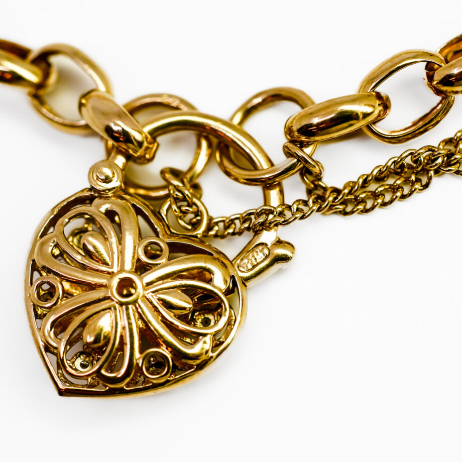 Oval Belcher Bracelet With Diamond Heart Padlock - 9ct Yellow Gold - 18.5cm #68393 - Monty's